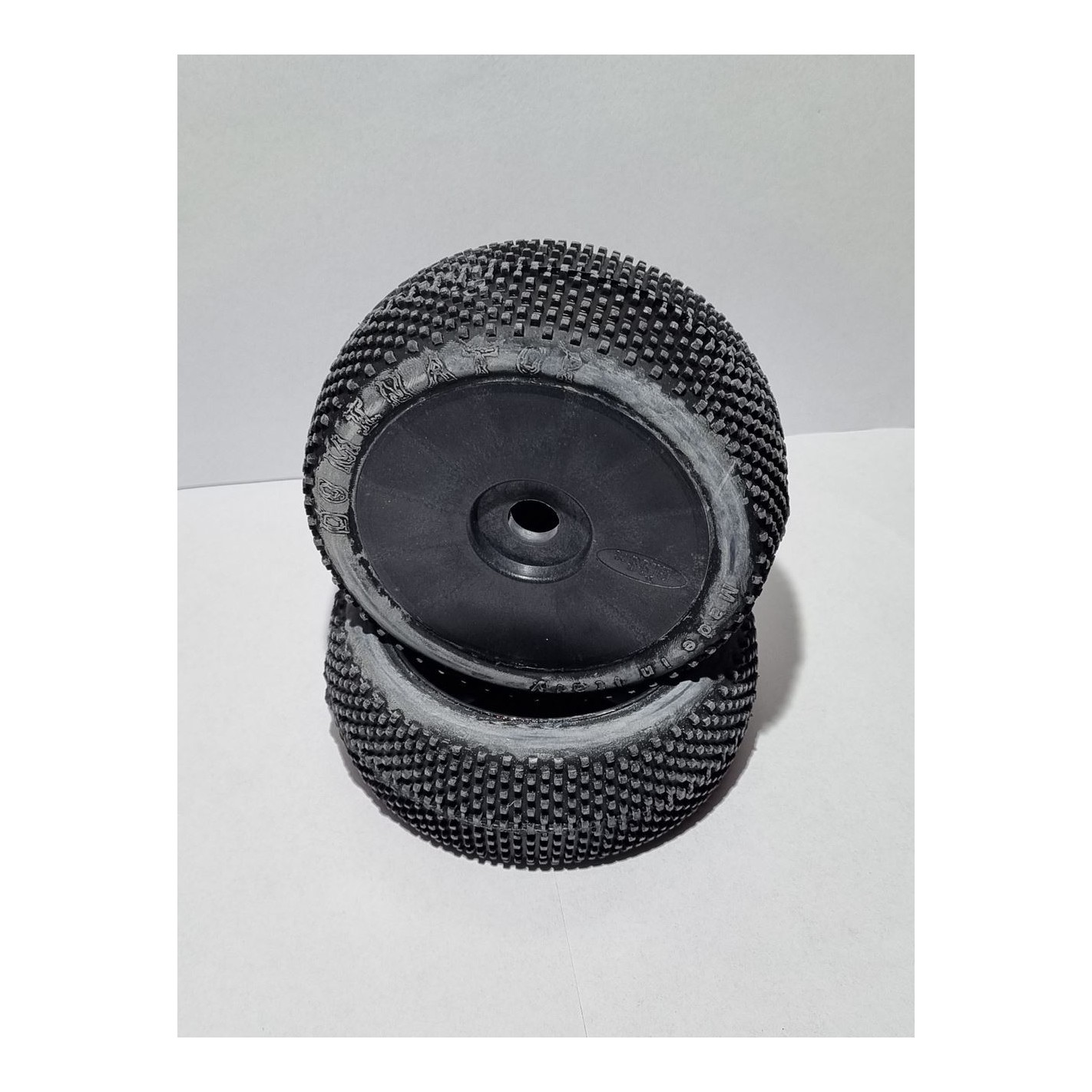 Schepis Model Coppia gomme 1:8 Buggy Dominator Cerchio Carbon